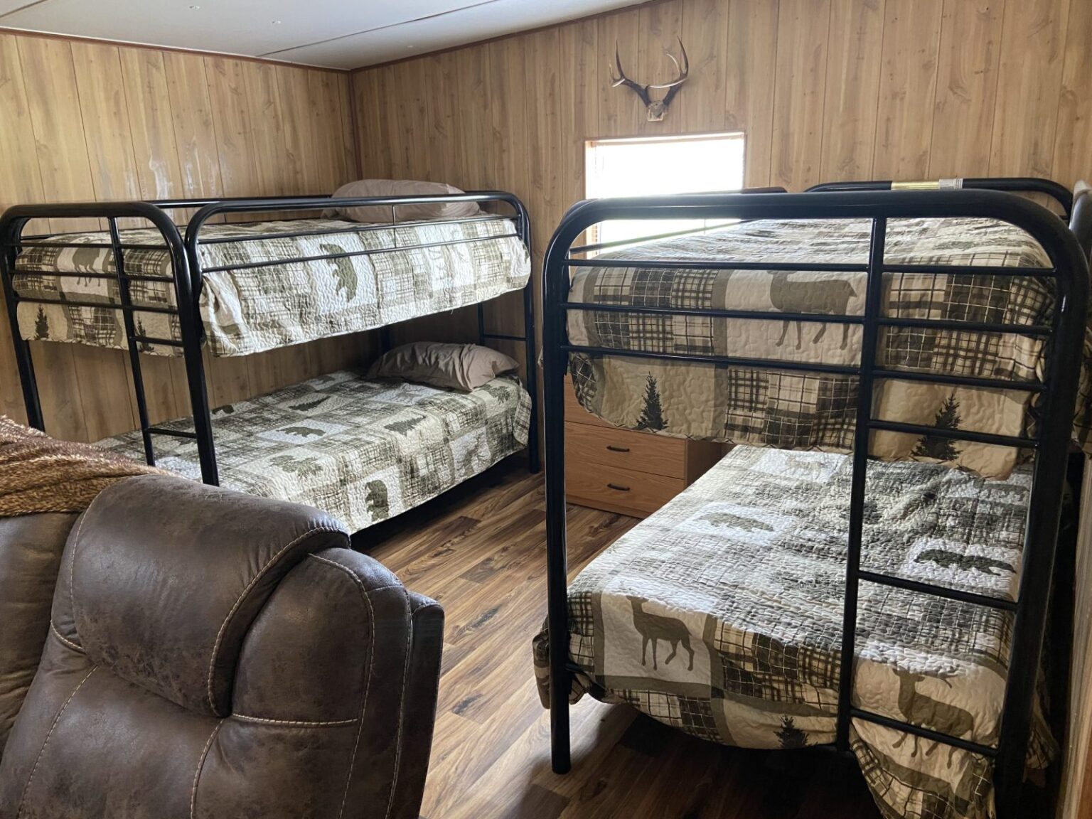 Lodging at Legacy Ranch | Comfortable Cabin Stays For Your Hunt